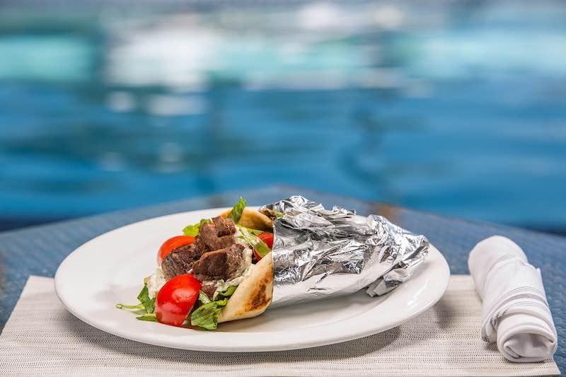 Santorini by Georgios Restaurante en Miami Beach, Comida Griega